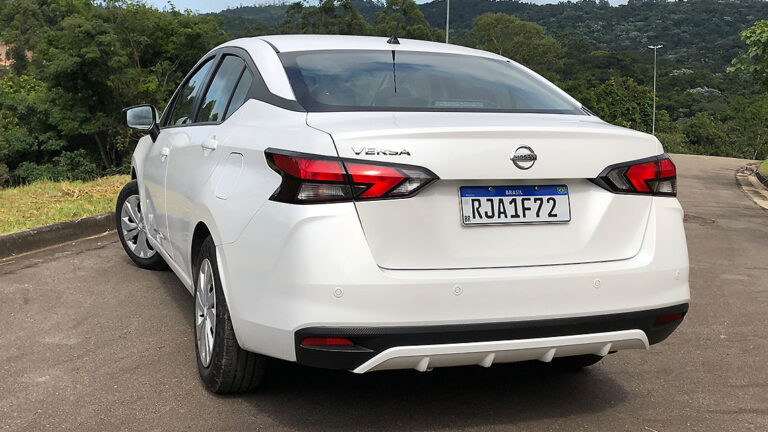 Nissan Versa Sense: versão mais barata é a melhor de dirigir - Revista ...