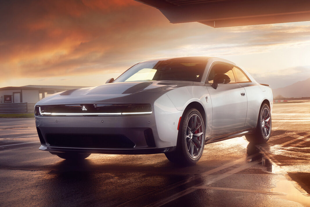 Dodge Charger renasce eletrificado e vira o muscle car mais potente do ...